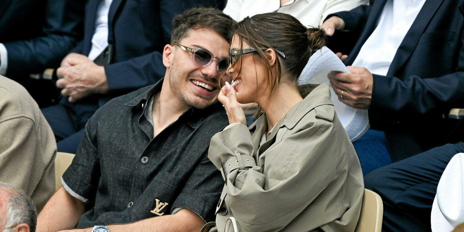 Iris Mittenaere et Antoine Dupont sèment de nouveaux indices sur leur couple