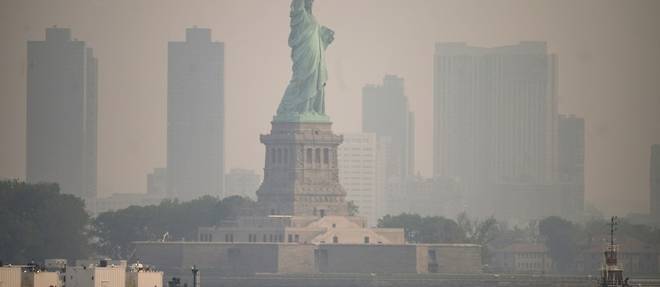Brouillard et air irrespirable à New York à cause des incendies au Québec