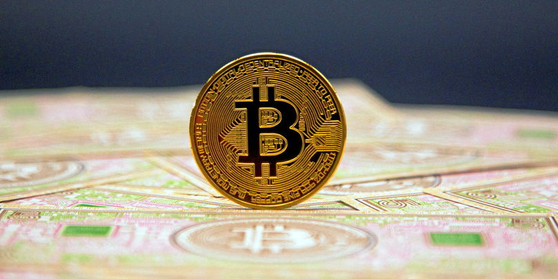 Qu’est-ce que le « halving » du bitcoin qui doit survenir ce week-end